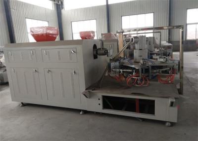 Chine 800 - machine de moulage de coup en plastique rotatoire en plastique de bouteille du pe 1000ml avec le soufflement latéral d'air multi de station à vendre