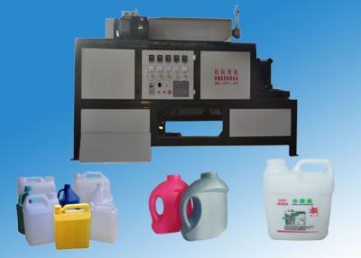 Cina Velocità di lavoro di plastica della macchina 130pcs/h dello stampaggio mediante soffiatura dell'estrusione del PE di produzione pp del bidone per la benzina in vendita