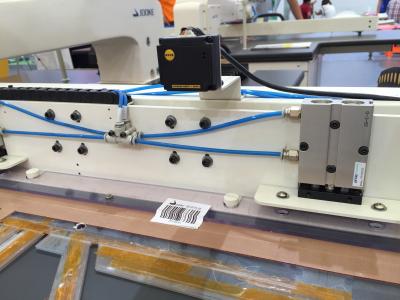 Cina Macchine da cucire industriali ad alta velocità, macchina per cucire del modello automatico per l'alta tasca in vendita