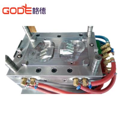 中国 車の電気器具の部品のための1つのキャビティ プラスチック注入型Pa66 Gf30/ABS/PP 販売のため