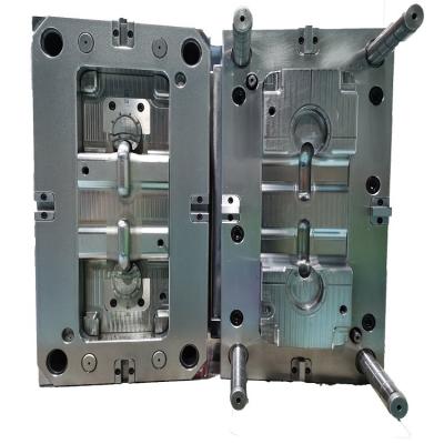 China 2 Cav ASSAB 8407 HRC48-52 Plastic Injection Mold Design In Solidworks for sale