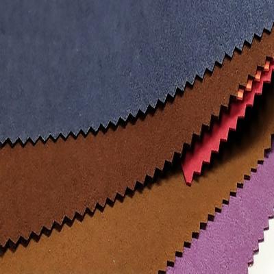 China Misvormd niet 1.4mm Microfiber Micro- van de Leerstof Suèdemateriaal voor Zakken Te koop