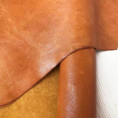 Cina Cuoio sintetico delle scarpe di cuoio di TGKELL del Faux fatto a mano marrone-rosso dell'unità di elaborazione in vendita