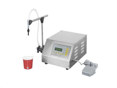 China DUOQI Small CNC Semi-auto Liquid Filling Machine for Edible Oil Packaging Type Bottles for sale