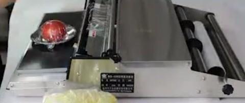 Quality Supermarket Cling Film Wrapping Machine With Cutter for PET PVC POF PE PP Shrink for sale