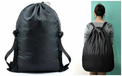 China Drawstring laundry backpack / can be hung on the wall for sale