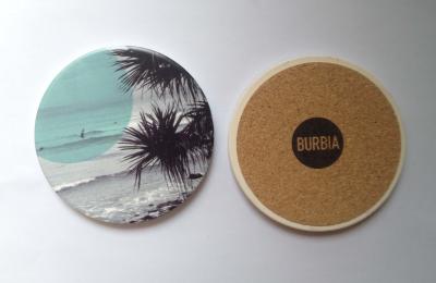 Cina Sottobicchiere ceramico rotondo con la protezione del sughero ed il logo stampato UV del silkscreen in vendita