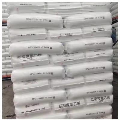 China 10-30 J/m Izod Impact Strength Low Density Polyethylene with Opaque Transparency and Recyclability for sale