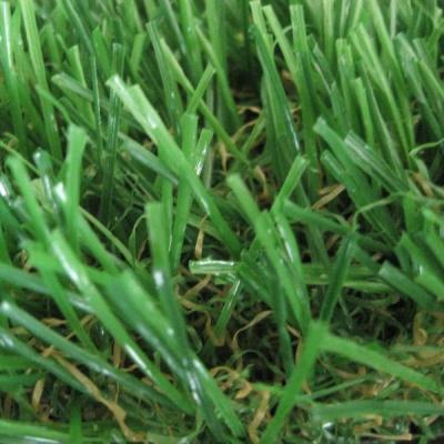 China Grama artificial de lazer resistente aos raios UV para jardinagem e locais para crianças e animais de estimação brincarem à venda