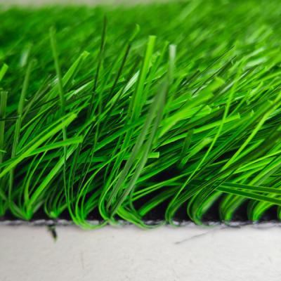 China 60 mm groen kunstmatig voetbalgras 120 steken/m vals gras voor voetbalveld met een uitstekende UV-resistentie Te koop