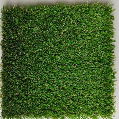 China Drie soorten grasvormen gemengd 38 mm groen kunstgras met weinig onderhoud en uitstekende textuur Te koop