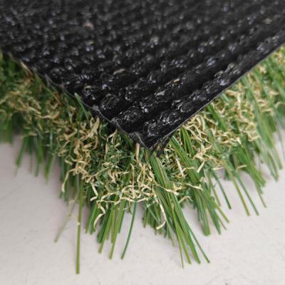 Cina PU adesivo a quattro colori che mescola erba artificiale paesaggistica durevole con altezza di 45 mm e grande resistenza ai raggi UV in vendita