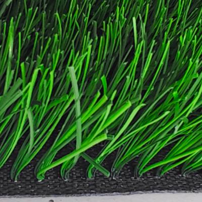 Cina 50mm Sport Artificiale Turf Durabilità elevata e eccellenti prestazioni di drenaggio per campi da calcio in vendita