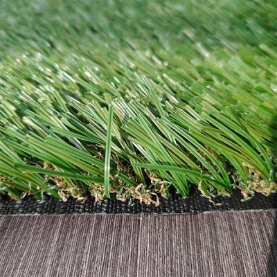 China 40 mm 14600 Dtex Landschapsbouw Falsch Kunstgras Met Perforatie Drainage Gaten En PU Adhesief Te koop