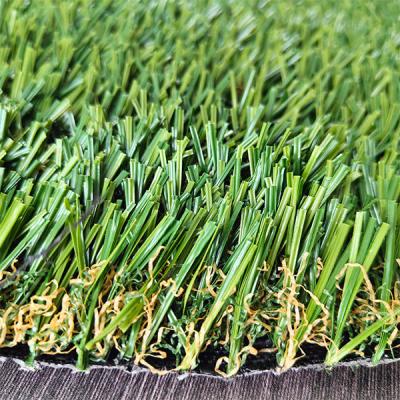 中国 30mm 人工緑草 敷設と装飾用 明るい色と強い裏付けの粘着性 販売のため