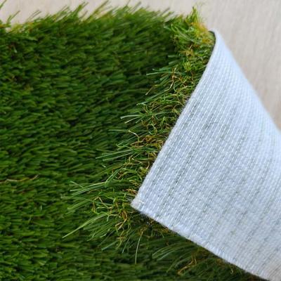 Cina Acciaio adesivo per paesaggio artificiale e 8800 Detx 35mm di erba sintetica verde in vendita