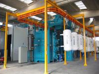 China Fully Automatic Monorail Shot Blasting Machine PLC Control HMI 500kg Capacity Continuous Workflow for sale