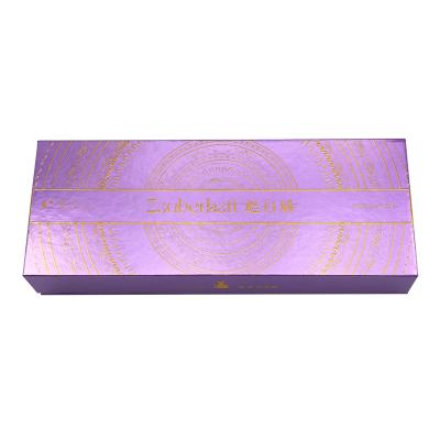 Cina Scatola di imballaggio cosmetica rigida di lusso Scatola regalo magnetica a piegatore per bottiglia di olio essenziale in vendita