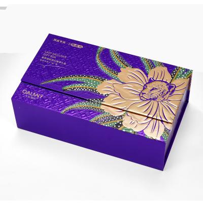 Cina Scatola per imballaggi cosmetici personalizzati per la cura della pelle Scatola regalo in carta rigida con coperchi magnetici in vendita