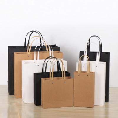 Cina Sacchetti di stoccaggio per uso domestico con logo personalizzato Sacchetto di carta kraft con maniglia monouso in vendita