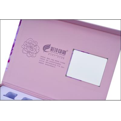 Cina Logo personalizzato candela rosa lusso vuoto profumo Oud Attar bottiglia per la cura della pelle imballaggio scatola di cartone in vendita