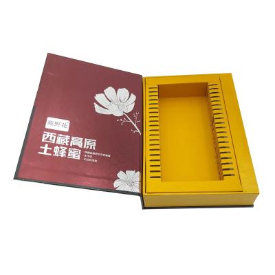 Cina Scatole regalo di carta di lusso Scatole regalo di carta di lusso Scatole regalo di carta di bottiglia di miele Scatola di imballaggio di miele 500 ml Logo personalizzato in vendita