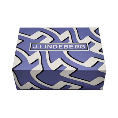 Китай Роскошная оптовая жесткая складная магнитная подарочная коробка с индивидуальным дизайном, сроком изготовления образца 3-7 дней и индивидуальным размером для упаковки косметики продается