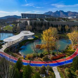 中国 カラーfast & 低保守性ゴムジョギングトラック歩道 EPDM SBRゴム粒 販売のため