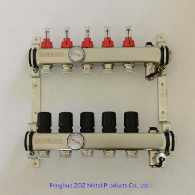China Múltiples de acero inoxidables ZZ18026 del sistema de la calefacción por el suelo en venta