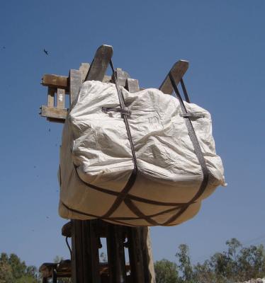 Cina Borsa impermeabile 2 Ton Super Sack 1500kg 1000kgs del bidone della spazzatura per i minerali di pietra in vendita