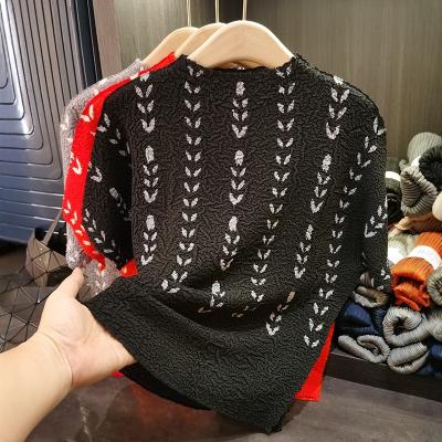 China Eco-Friendly Polyester Soft Comfortable Striped Print Short Sleeve T-Shirt Elegant Simple Loose Casual Solid Color for Spring for sale
