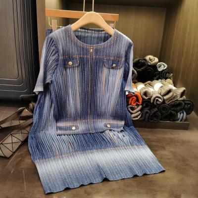 China Vintage Hong Kong Style Gradient Short-Sleeve Top Elastic Waist Skirt Unique Denim Color Fashionable Two-Piece Set for Summer for sale