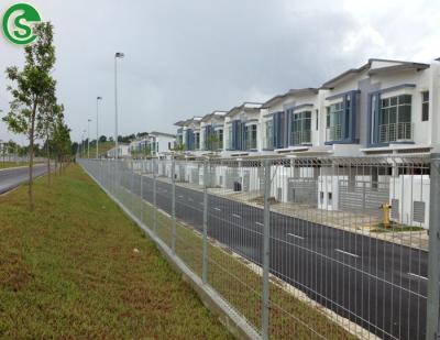 China 200*50mm roll top brc wire mesh fence road and highway fencing for sale