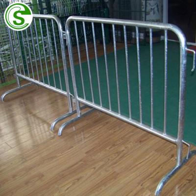 China Anti-rust temporary metal fences panels round tube barrier for construction sites for sale