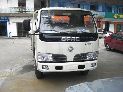 Cina Nuovo usato Dongfeng 4 x 2 5t Diesel Truck Cargo Truck Veicolo commerciale in vendita