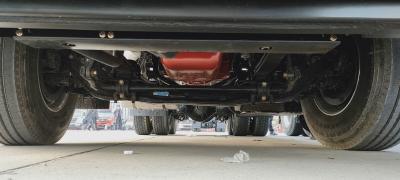 Cina Camion a GNC ad alte prestazioni 4x4 6x6 Trattore per veicoli commerciali in vendita