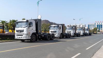 China Dongfeng Tractor Truck Electric Truck Tractor Electric Semi Trailer Tractor Truck for sale