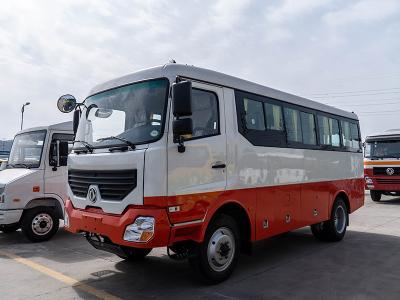 Cina 3650 mm di passo Dongfeng Desert 4X4 Minibus diesel manuale per la guida su strade accidentate in vendita
