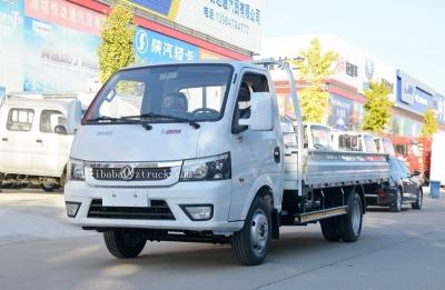 Cina DFAC Single Double Row Mini Diesel Truck 4x2 3T Light Cargo Truck con aria condizionata automatica in vendita