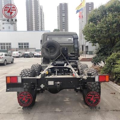 Cina 6x6 5t Awd Cargo Truck Off Road Truck Chassis Doppia cabina Diesel di medie dimensioni Dongfeng in vendita