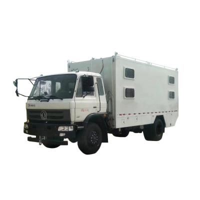 Cina Off-road dormitory Van Living Van imbarco veicolo camion 4x4 con cambio manuale in vendita