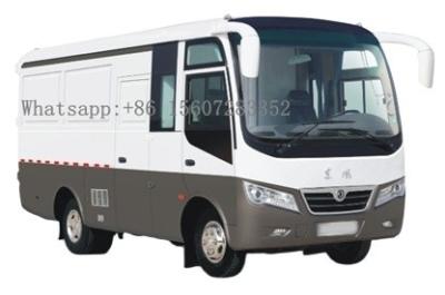 Cina Camionetto a mezzo fila 4x2 LHD RHD camion leggeri di trasporto merci furgone con sistema multimediale in vendita
