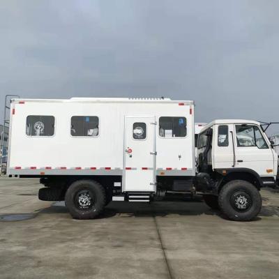 Cina Autobus turistico fuoristrada Dongfeng da 30 posti 4X4/6x6 con tipo di carburante diesel e personalizzazione in vendita