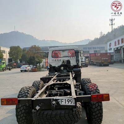 Cina Numero pneumatico 12 Trazione a tutte le ruote Dongfeng 6x6 Camione merci Chassis Sinistra volante 12 pneumatici in vendita