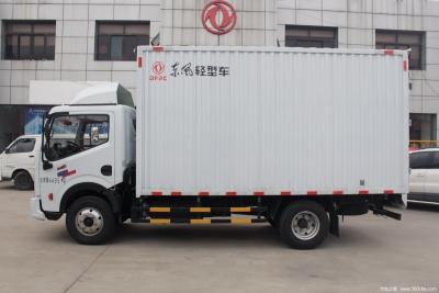 Cina Equipaggiato con touch screen Dongfeng Single Row 4X2 Van Truck per la consegna in vendita