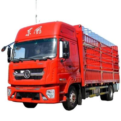 中国 ドンフェンの左手運転貨物車で安全かつ効率的に愛牛を輸送する 販売のため