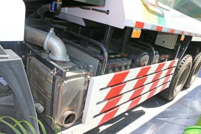 Cina DONGFENG 4x2 EURO 5 Camion miniero Camion a ribaltatore per trasporto pesante e di grande capacità in vendita