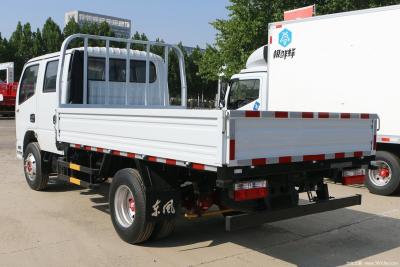 China 4X2 ou 4x4 Dongfeng Pickup Cargo Van com motor Cummins e 6 número de mudança para a frente à venda