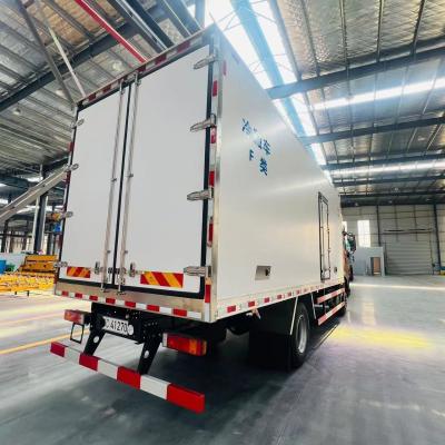 Cina Mini 3T Camion refrigerato 95cv Camion Cruise Control Nessun cambio inverso Numero 1 /Uso in vendita