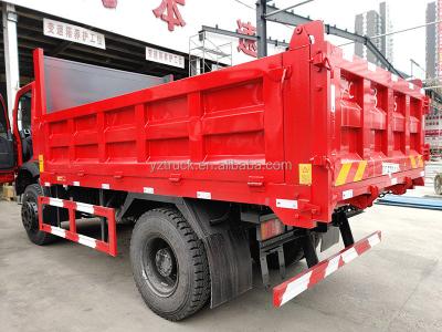 Cina 4x4 Dump truck medio con trasmissione manuale e capacità di carico di 5 tonnellate in miniera in vendita